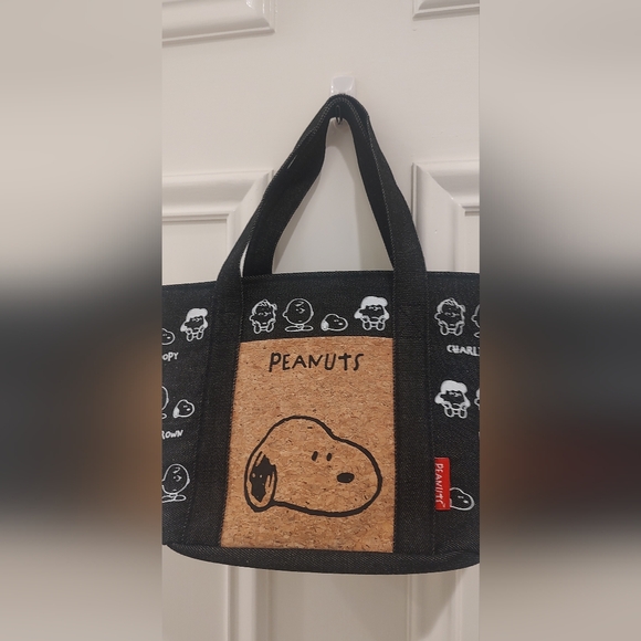 Peanuts | Bags | Peanuts Snoopy Insulated Bag | Poshmark